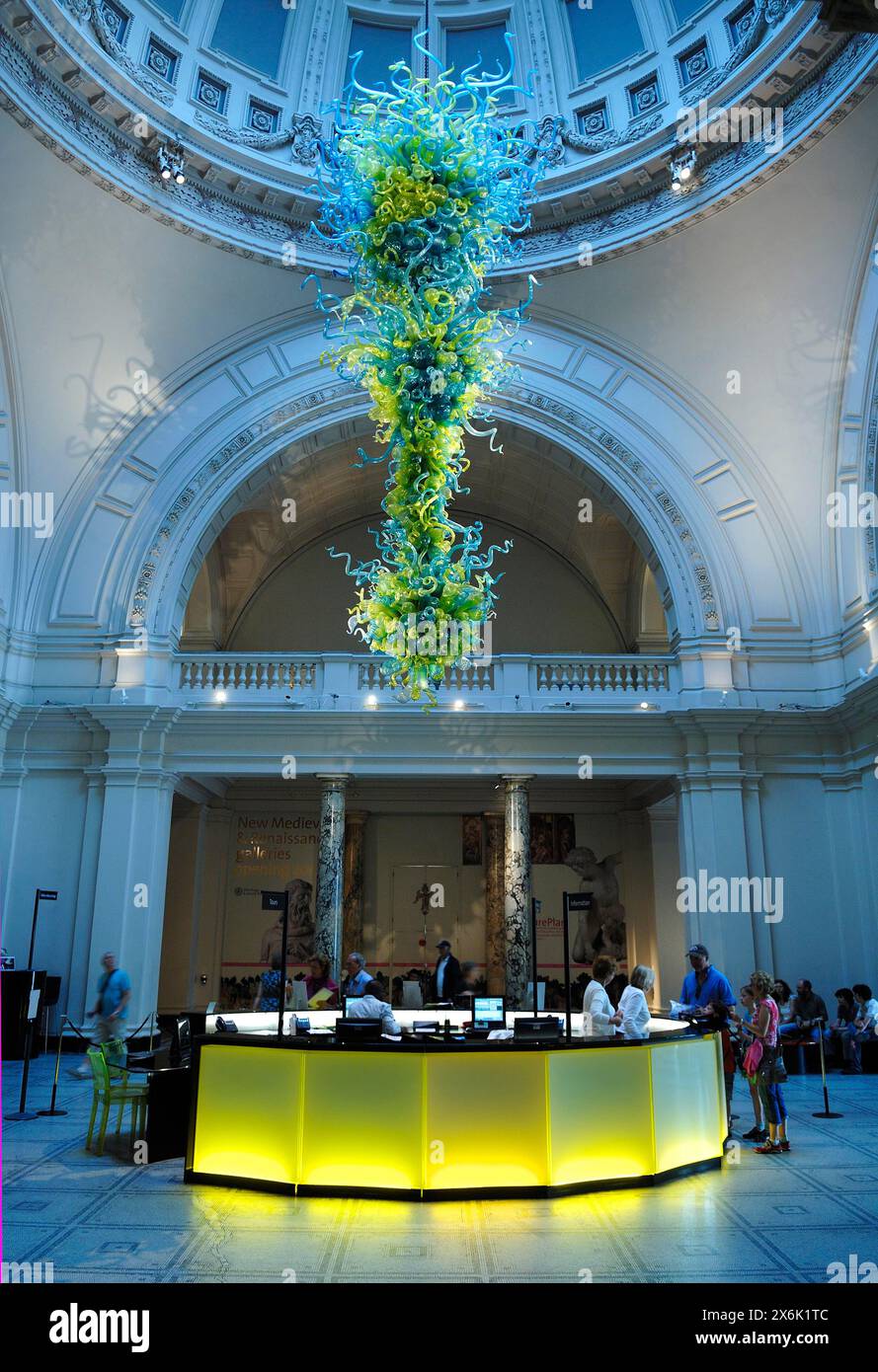 Artistic glass object under the dome in the reception hall with ...
