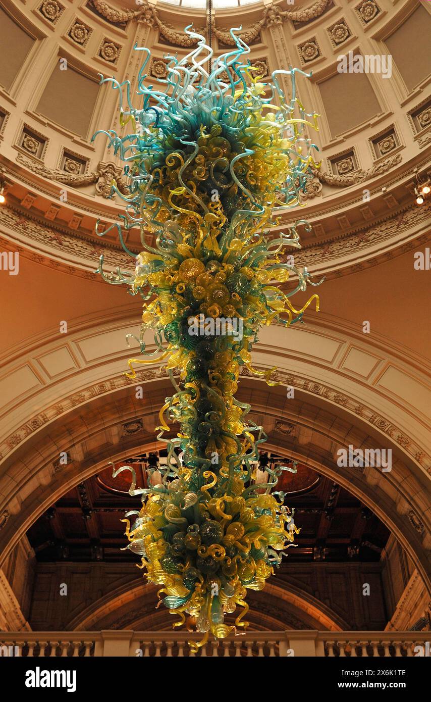 Artistic glass object under the dome in the reception hall of the ...