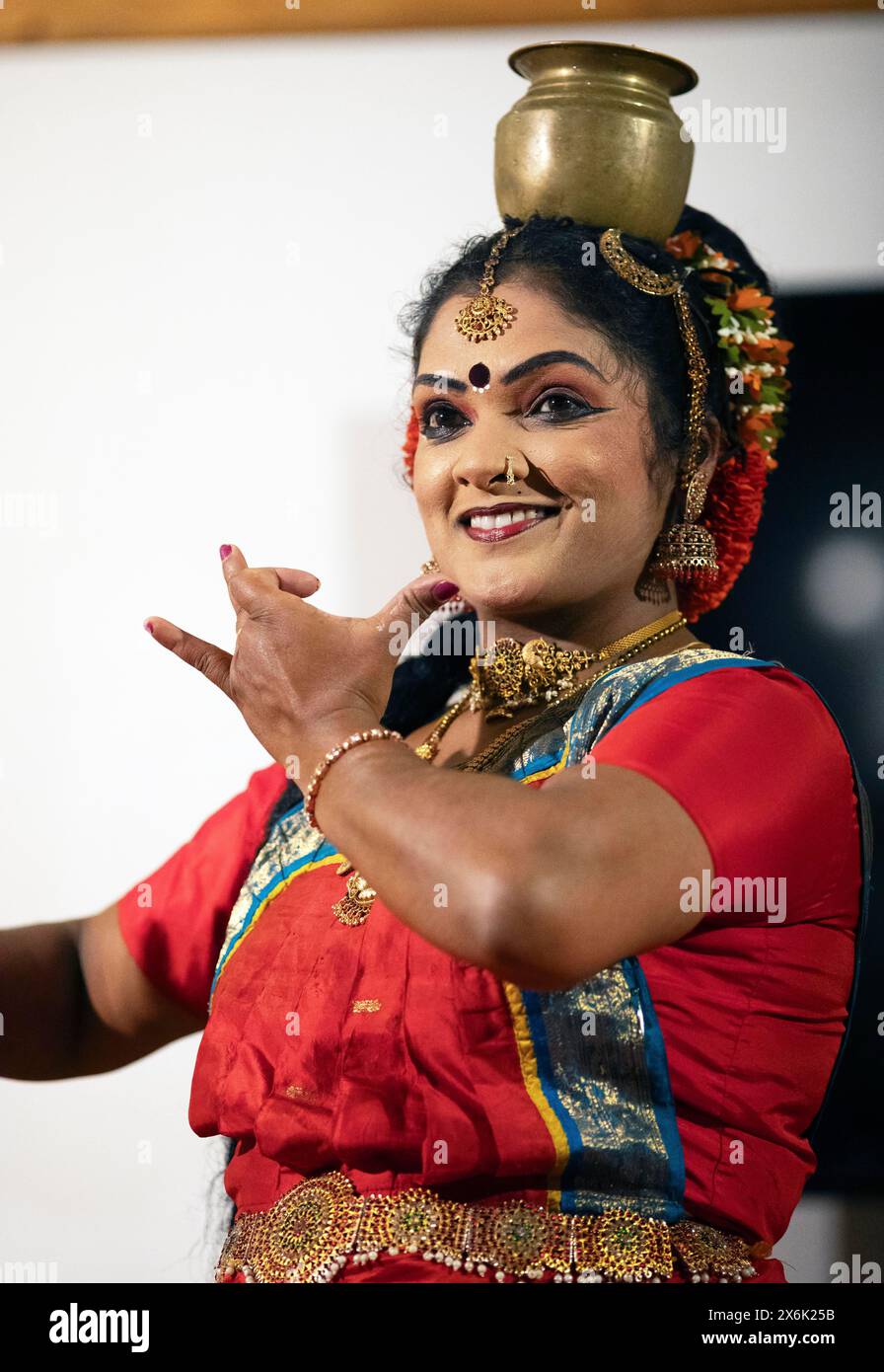 Indian dancer, 40 years old, dancing Indian classical dance, close-up ...