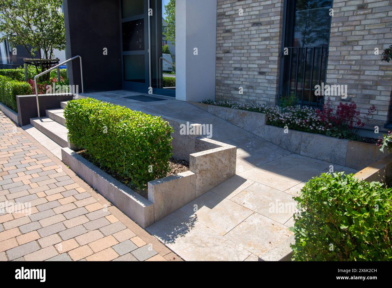 Wheelchair ramp house hi-res stock photography and images - Alamy