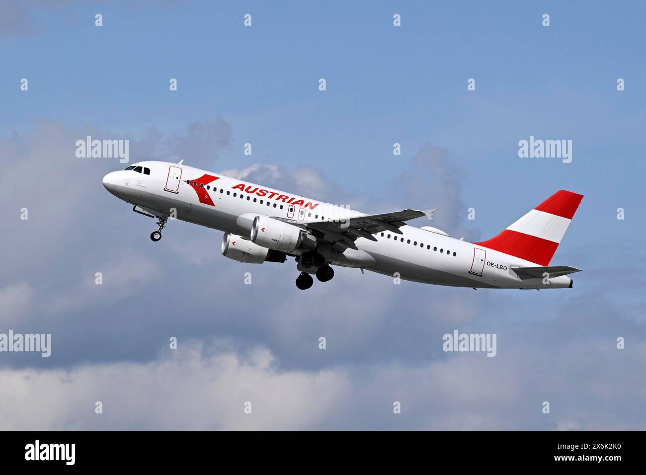 Aircraft Austrian Airlines, Airbus A320-200, OE-LBO Stock Photo - Alamy