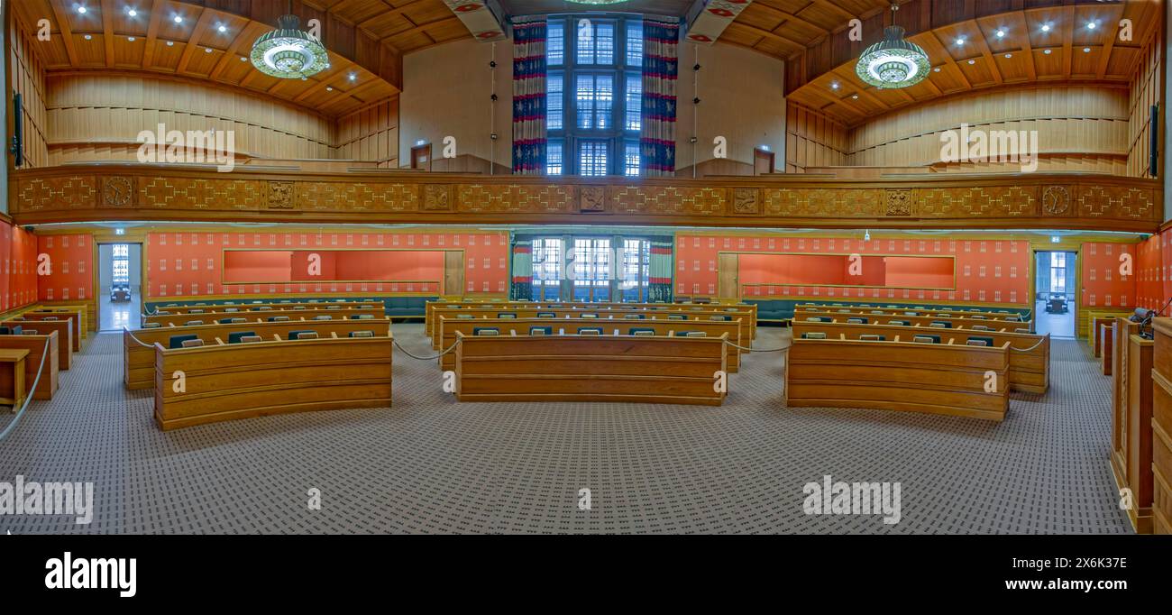 City hall interior hi-res stock photography and images - Alamy