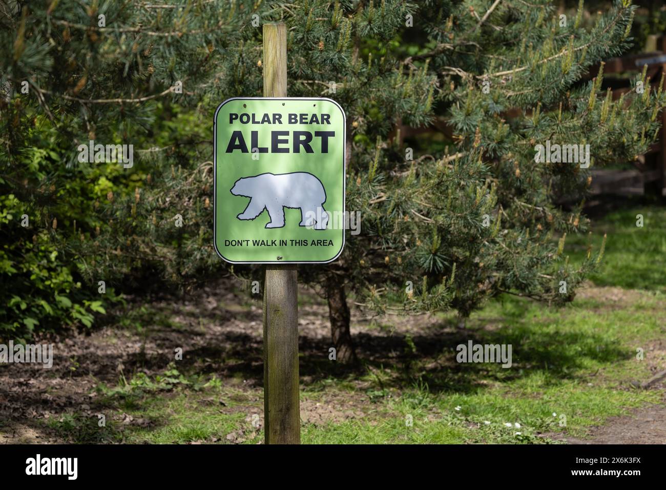 Polar Bear alert sign at the Polar Project at the Yorkshire Wildlife ...