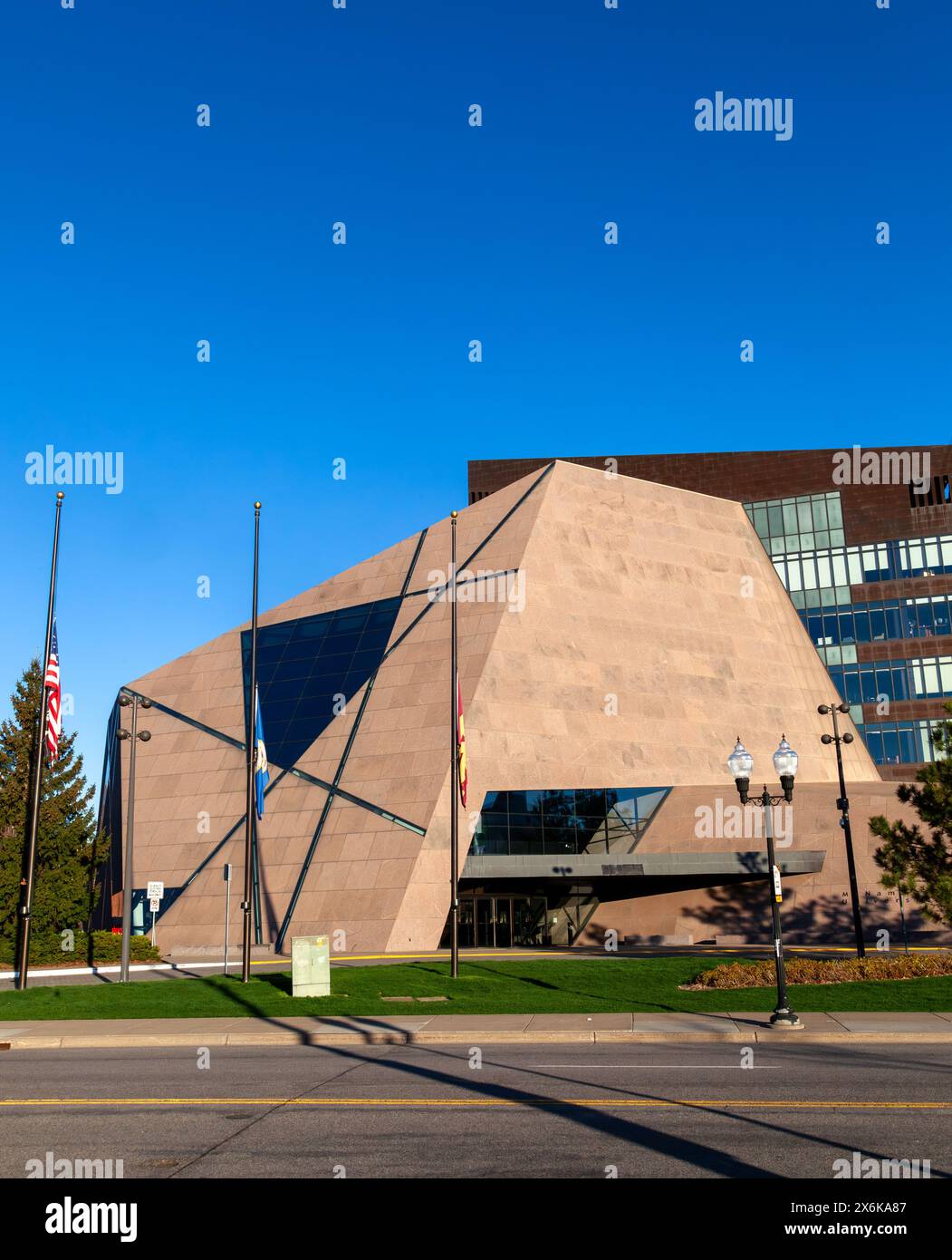 The McNamara Alumni Center on the campus of the University of Minnesota ...