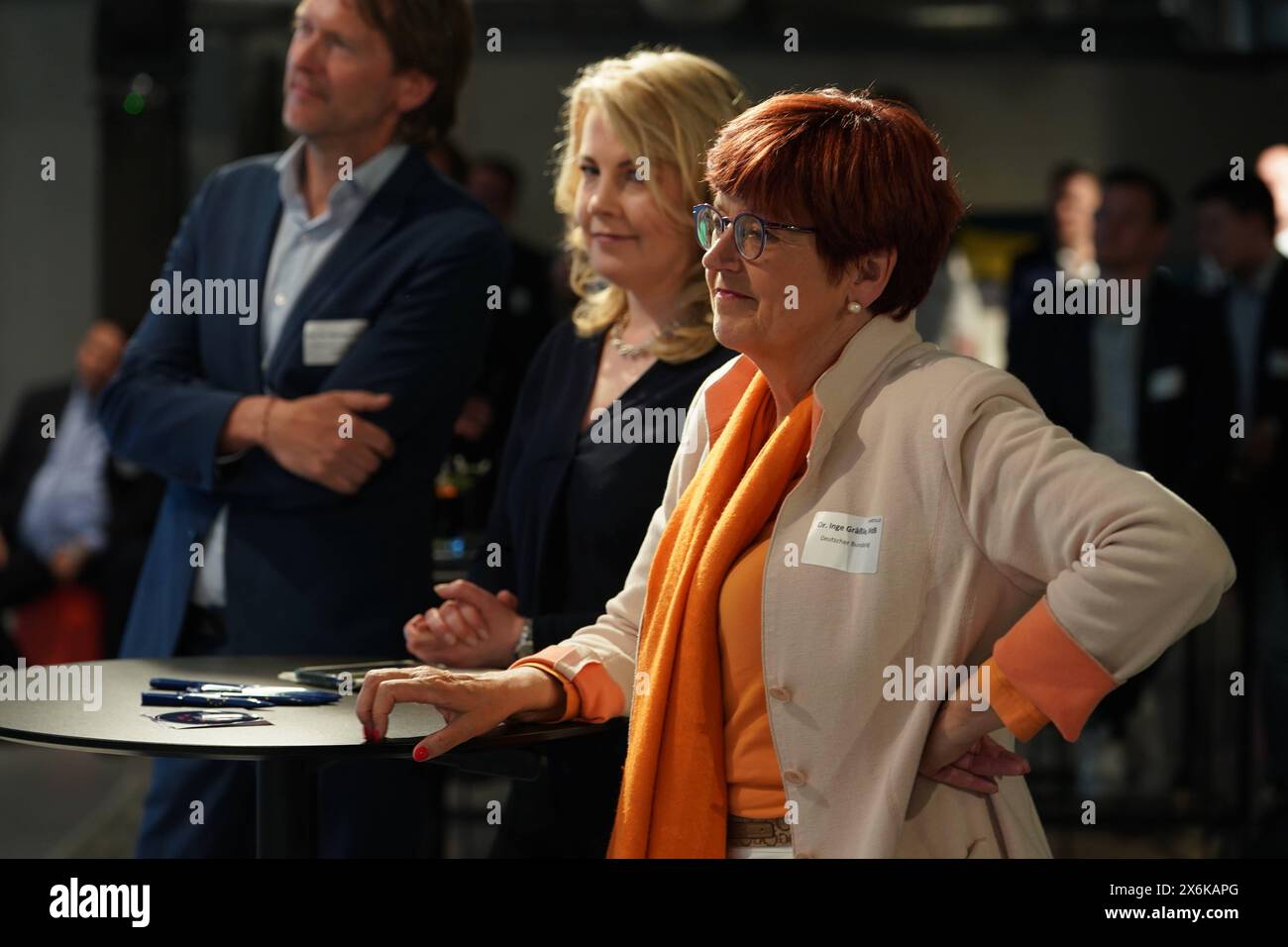 Mdm symbol hi-res stock photography and images - Alamy