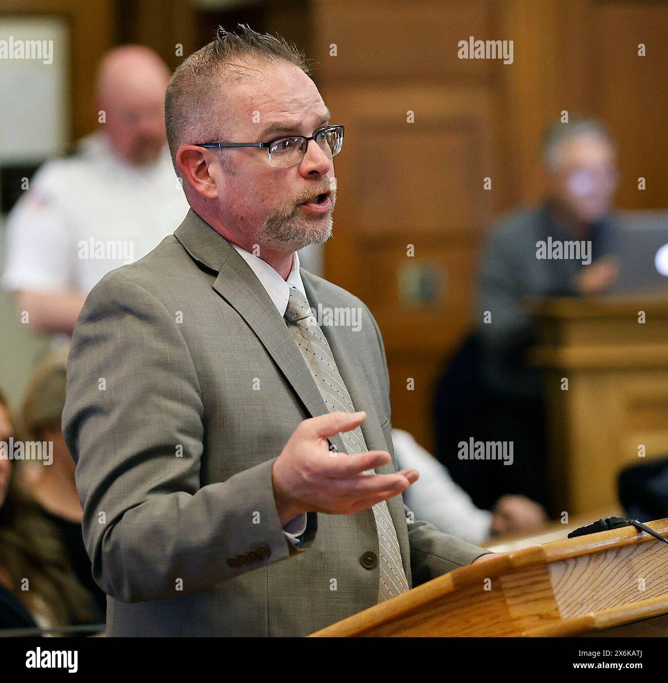 Prosecutor Adams Lally questions Allison McCabe about text messages to ...