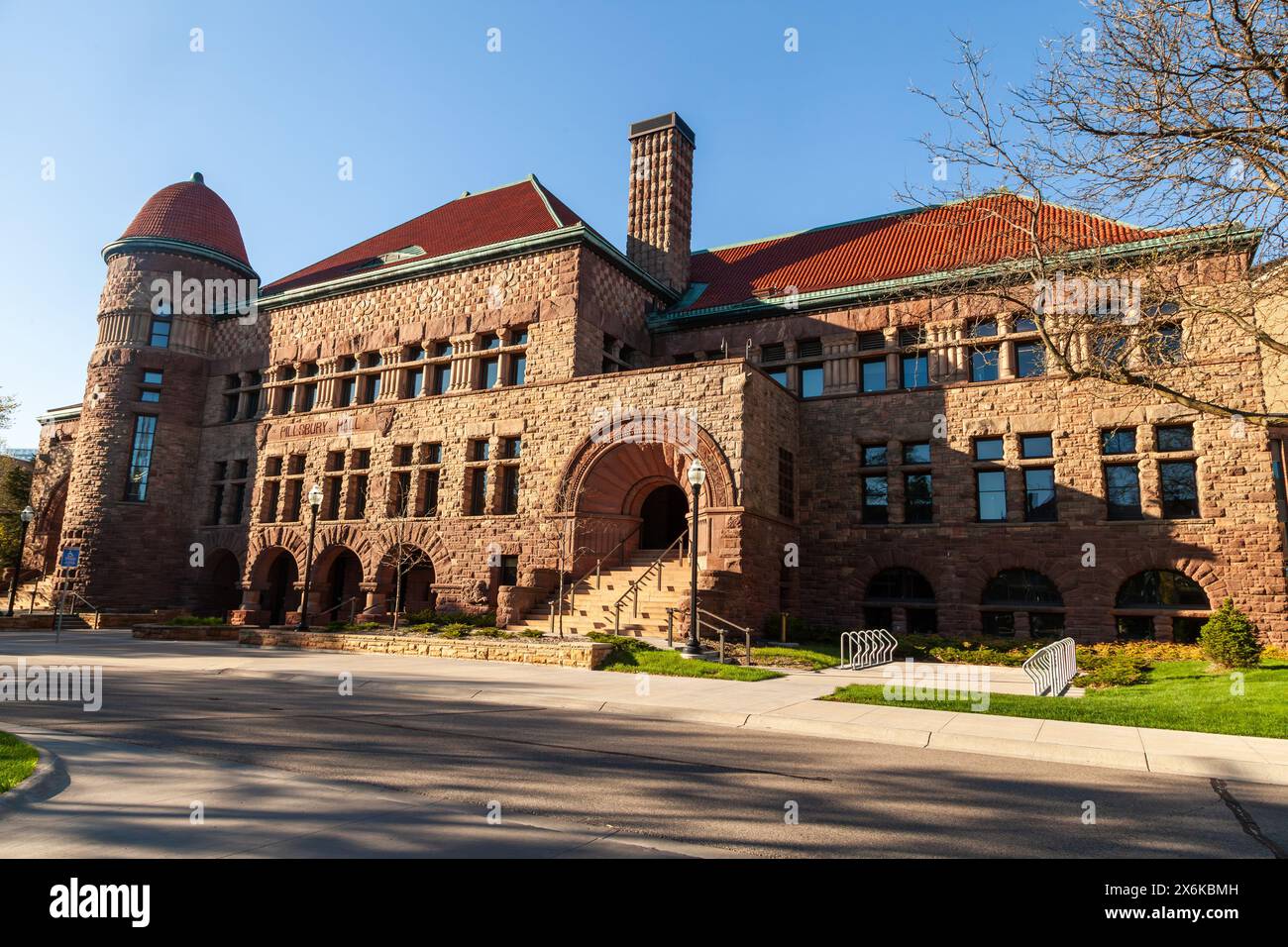 Pilsbury Hall on the campus of the University of Minnesota Stock Photo ...