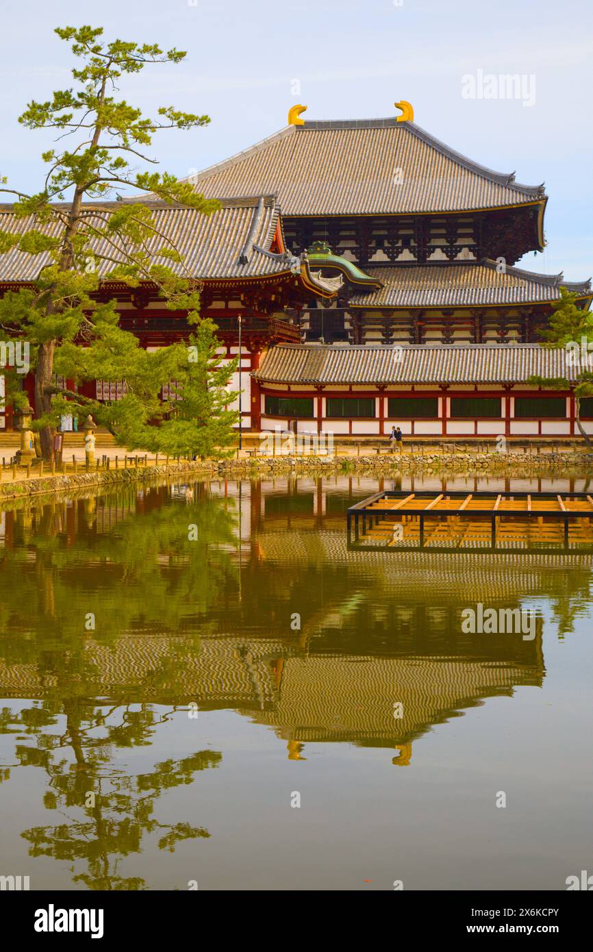 Great buddha hall daibutsuden hi-res stock photography and images - Alamy