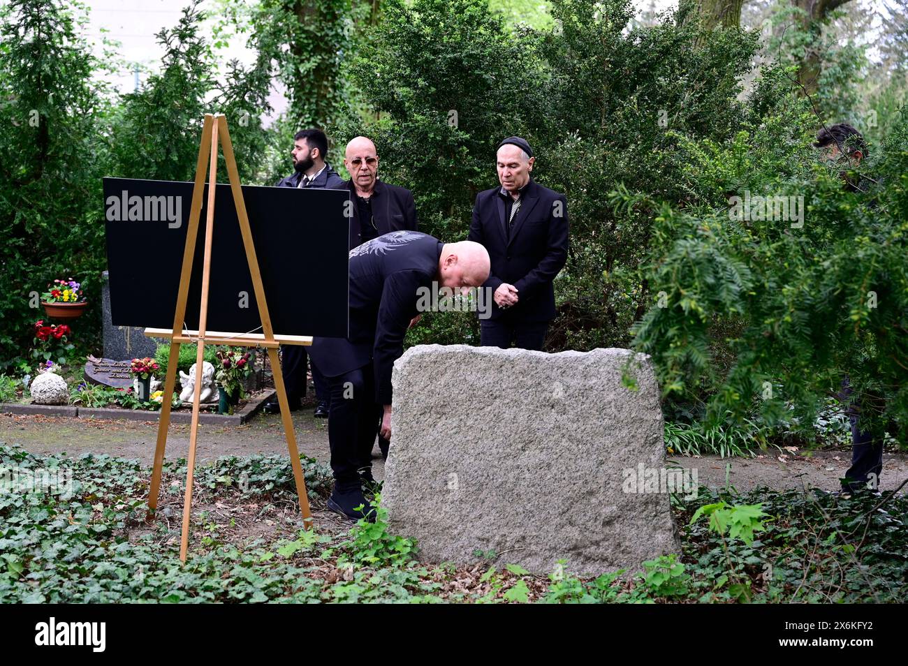 Manfred Hennig, Toni Krahl und Georgi Gogow von City bei der ...