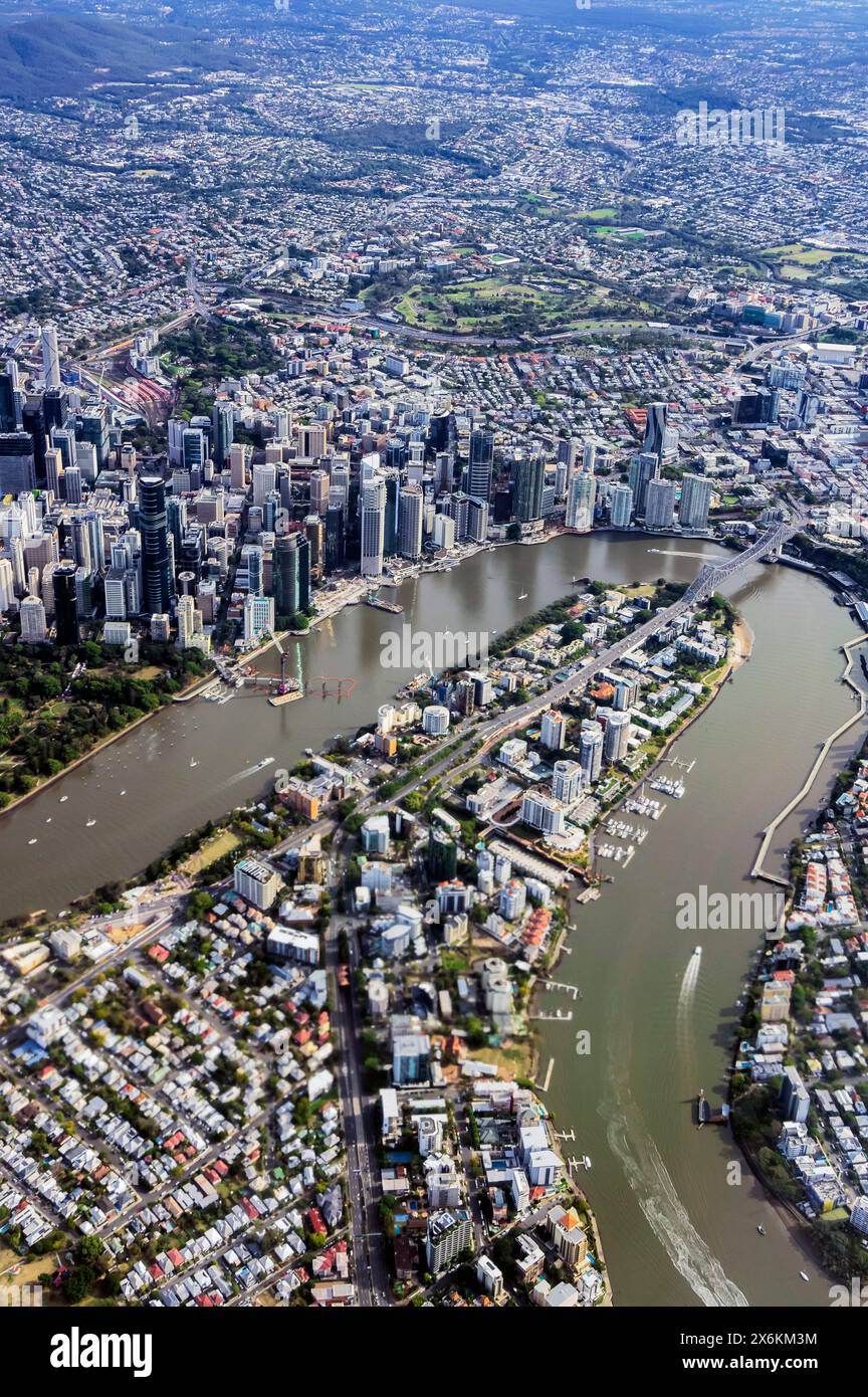 Aerial view section of the Brisbane River. Brisbane, capital of the ...