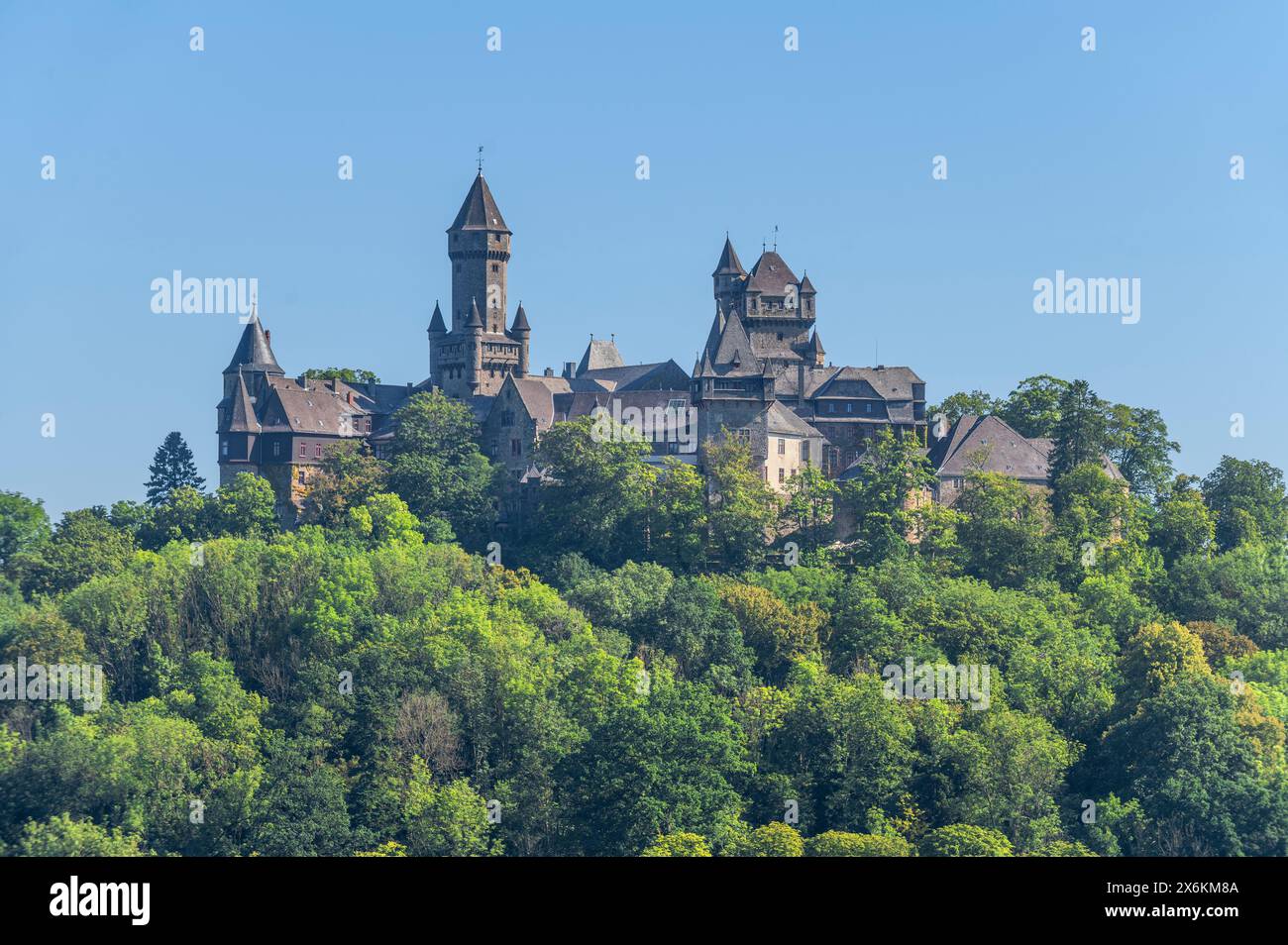 Braunfels Castle and Castle, castle towers Hubertusturm, Neuer ...