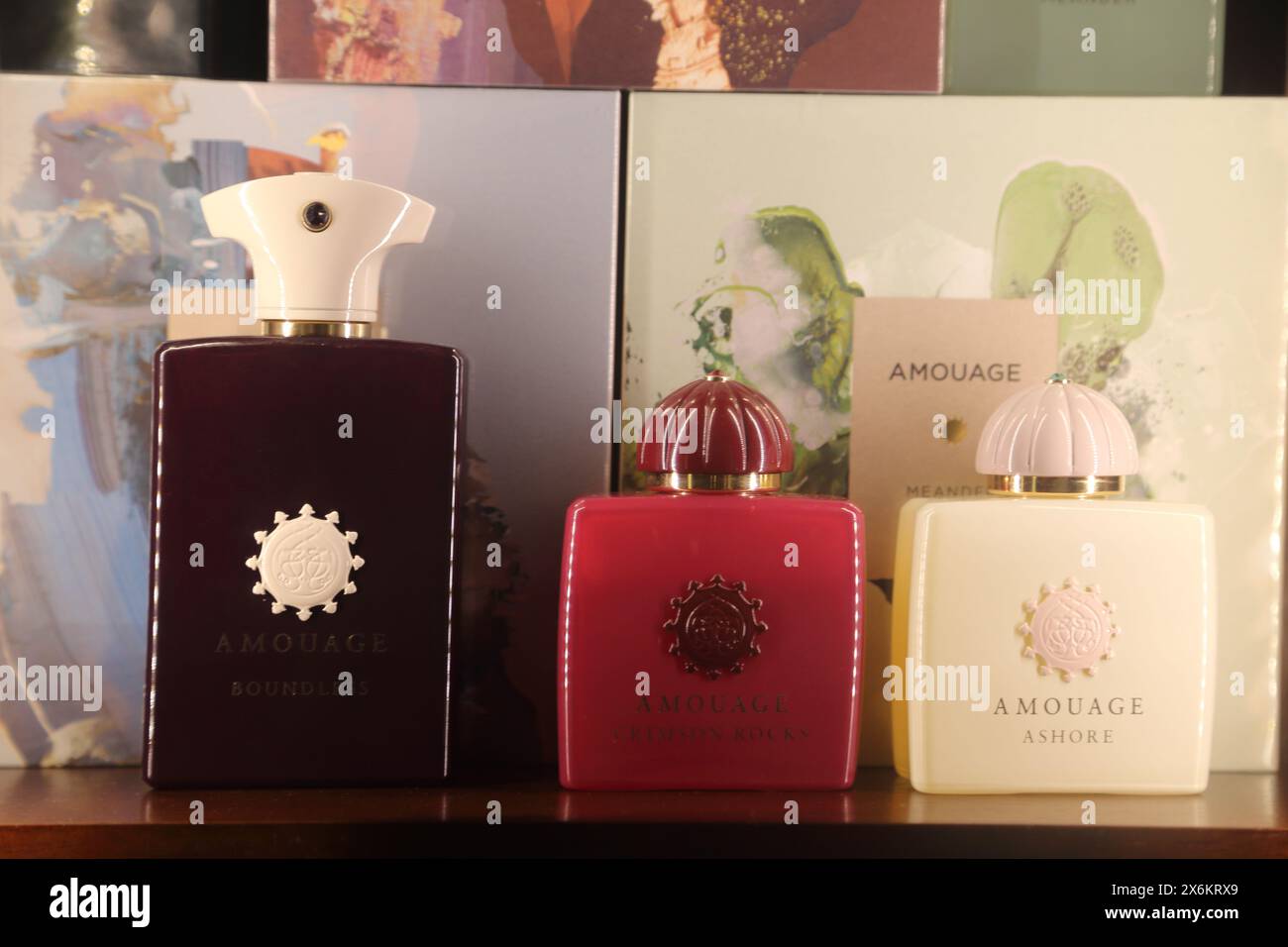 Amouage High Perfumery from the Sultanate of Oman in Fragrance Shop ...