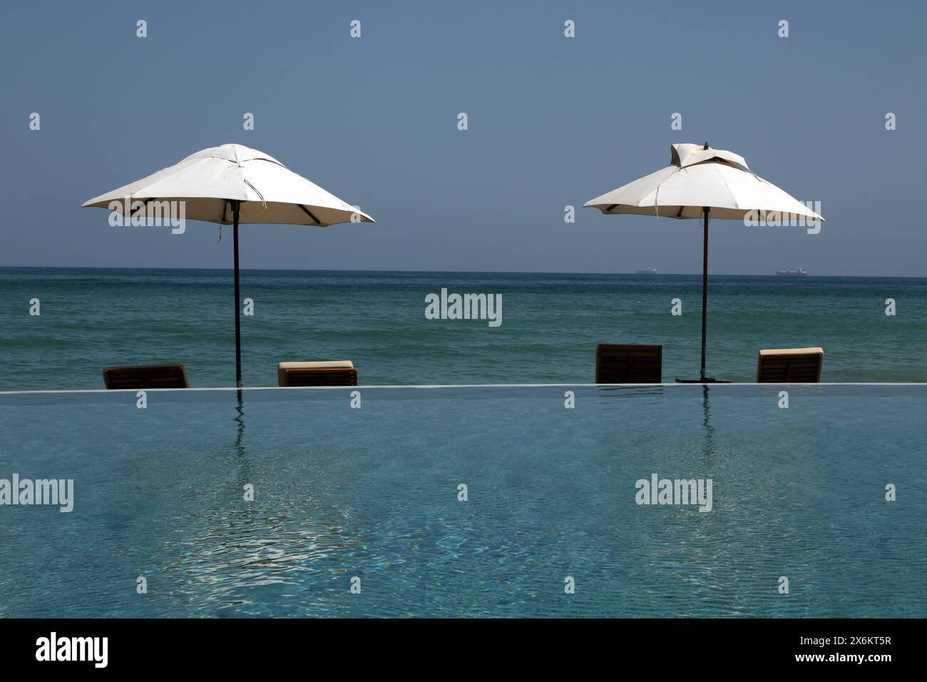 Infinity Pool Looking out to the Gulf of Oman at The Chedi Hotel Muscat ...