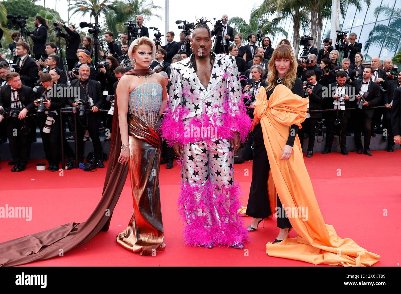 Nicky Doll, Kiddy Smile und Daphne Bürki bei der Premiere des Kinofilms ...