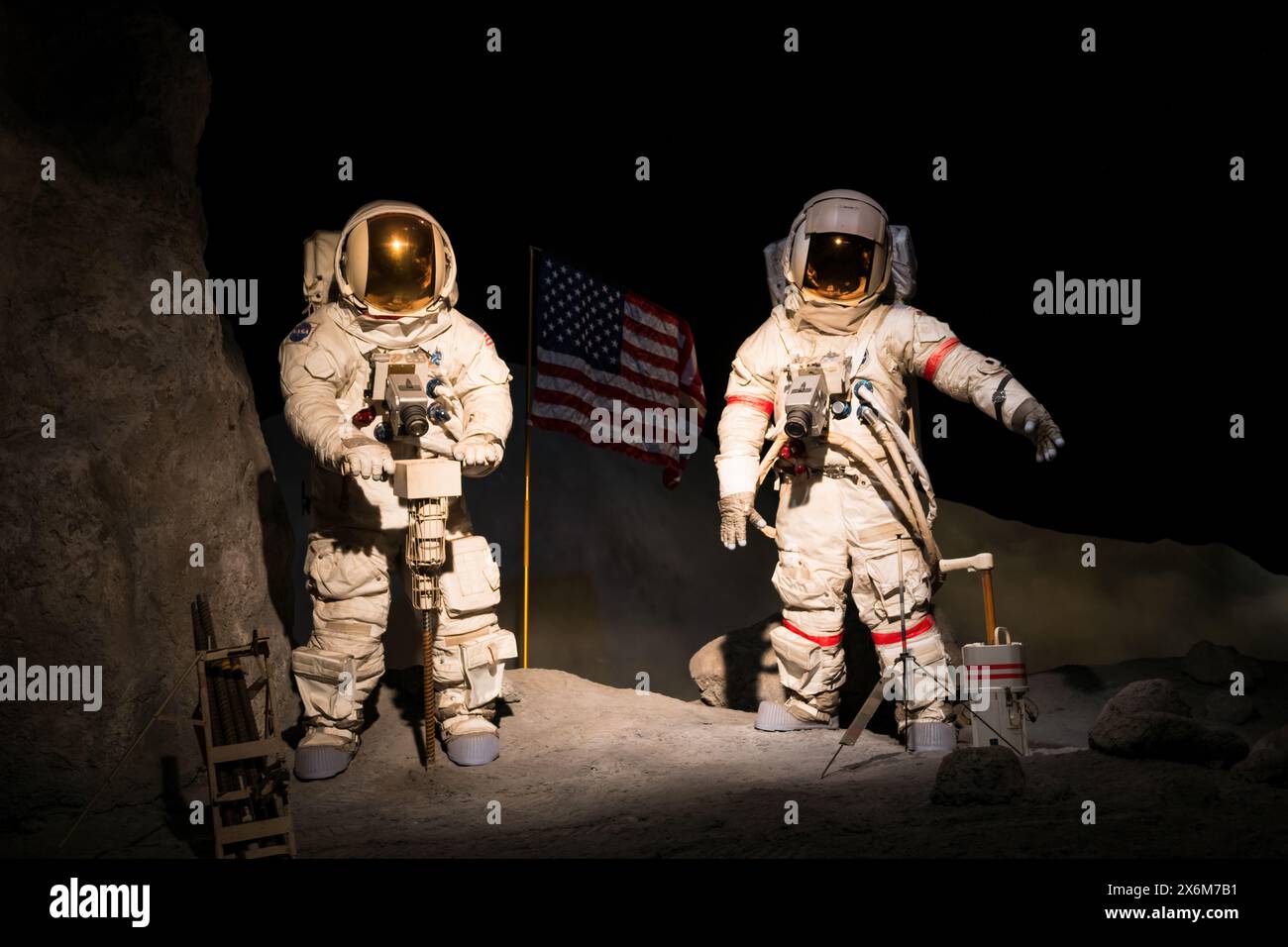Astronaut models of the Apollo program on the Moon at Space Center ...