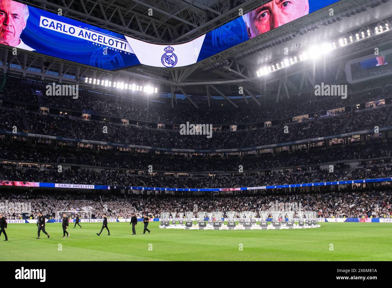Real madrid la liga trophy 2024 hi-res stock photography and images - Alamy
