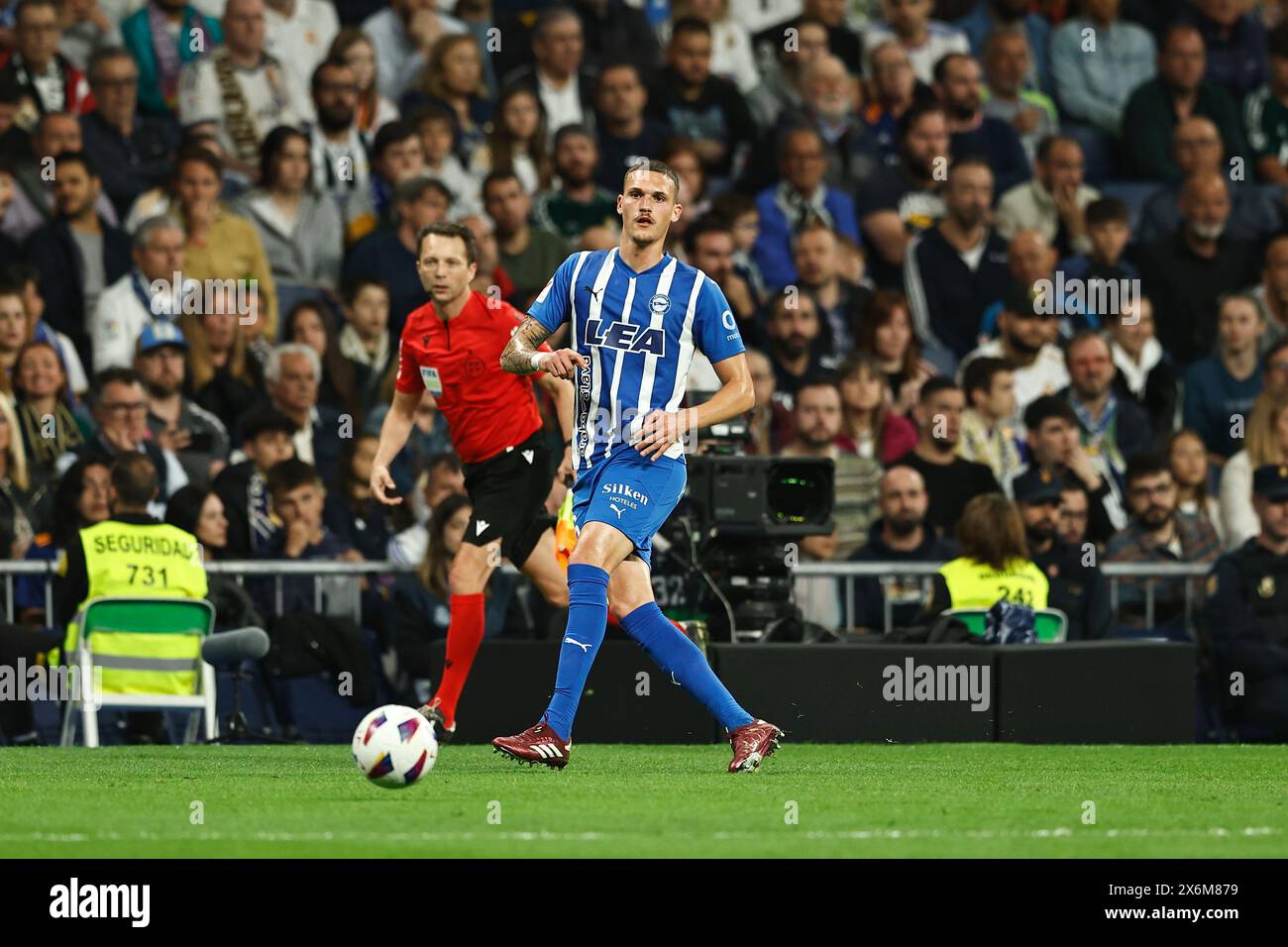 Real madrid alaves rafa marin hi-res stock photography and images - Alamy