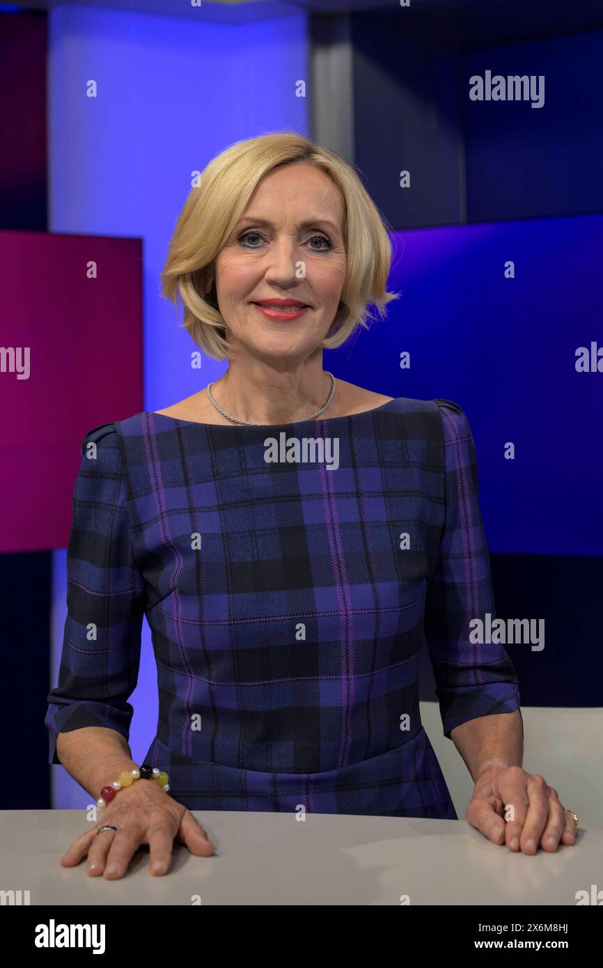 Petra Gerster Moderatorin und Autorin, Die Themen heute - Streit um ...