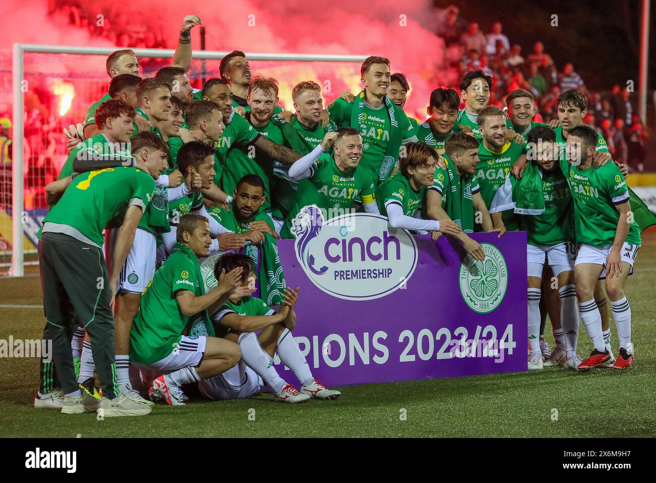 Celtics championship banner hi-res stock photography and images - Alamy