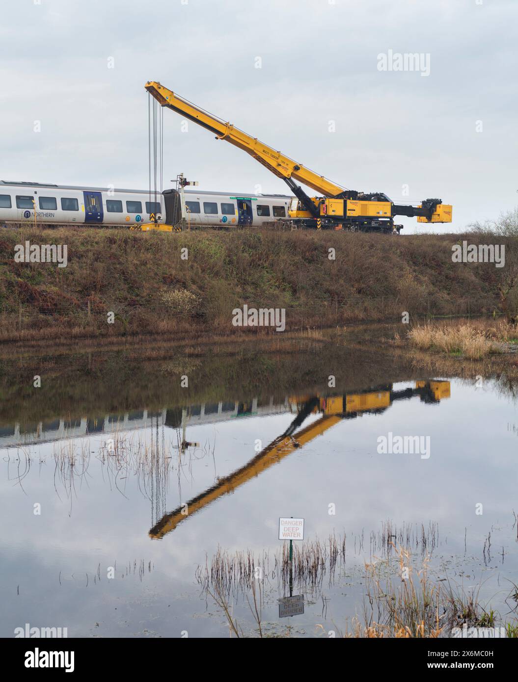 125 tonne rail crane hi-res stock photography and images - Alamy