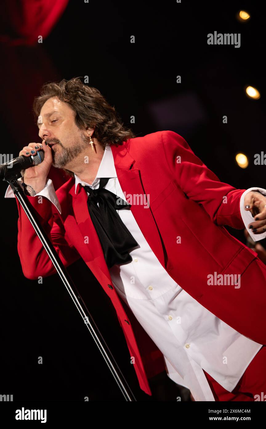 London, United Kingdom. 15th May 2024. The Black Crowes return to the ...