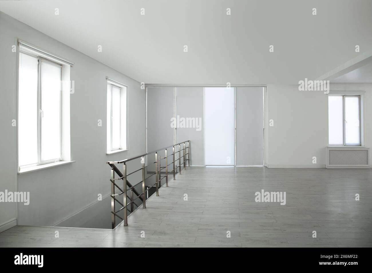 Empty hall laminate floor hi-res stock photography and images - Alamy