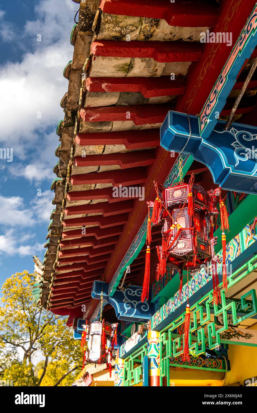 Daguan Tower was built in 1690 and is a key cultural relic protection ...