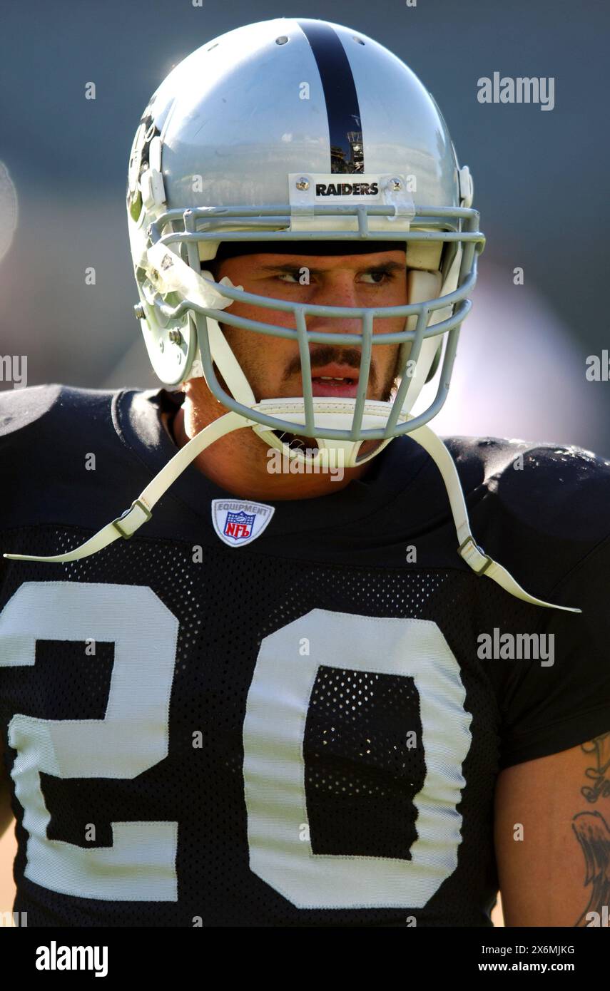 Oakland Raiders running back Justin Fargas during warmups before game ...
