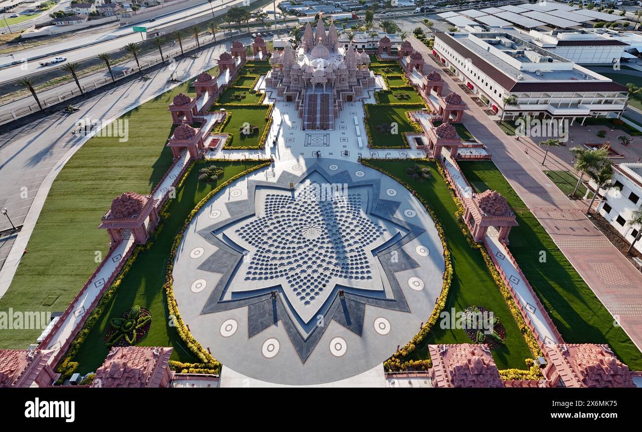 The BAPS Shri Swaminarayan Mandir Hindu Temple in Chino Hills ...