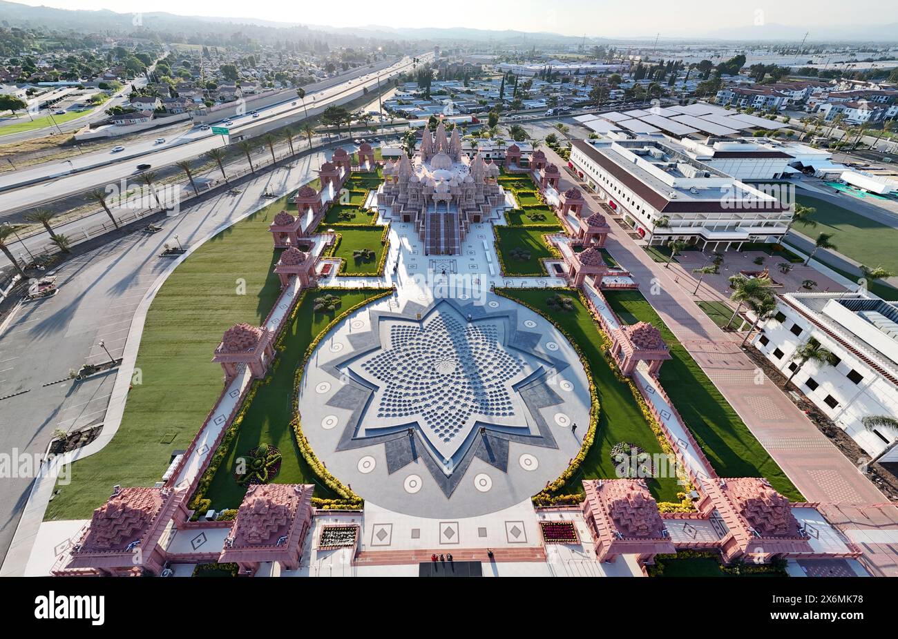 The BAPS Shri Swaminarayan Mandir Hindu Temple in Chino Hills ...
