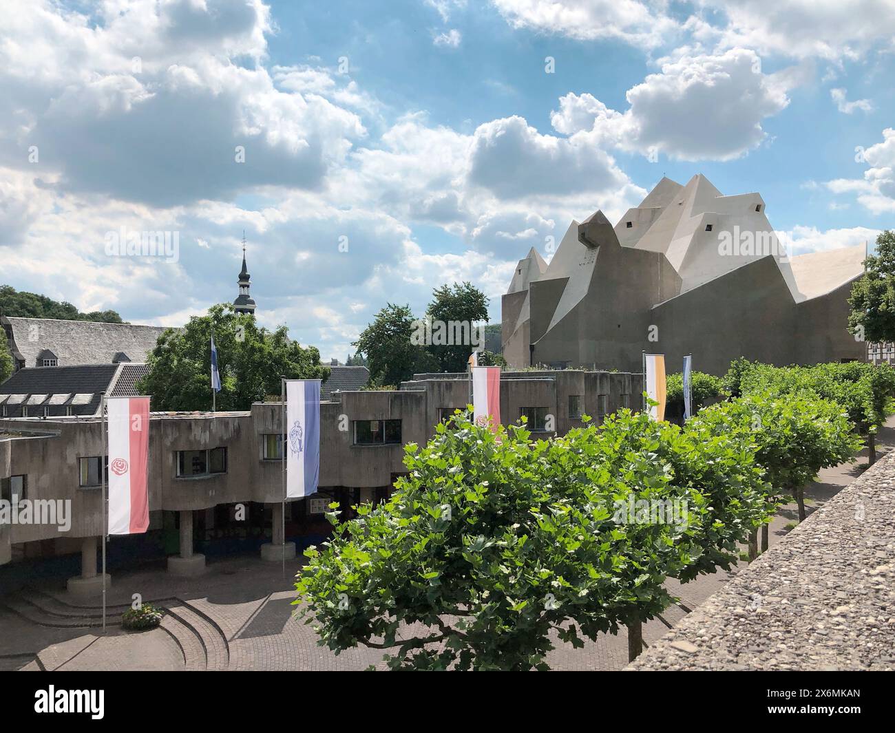 Mariendom in Velbert, pilgrimage church "Mary, Queen of Peace ...