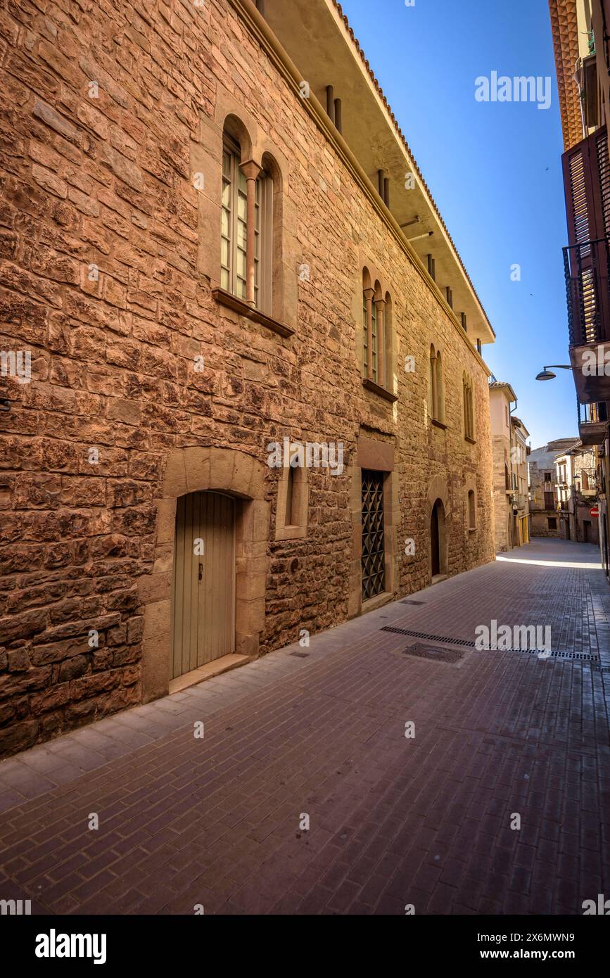 Edificio histórico historico medieval hi-res stock photography and ...