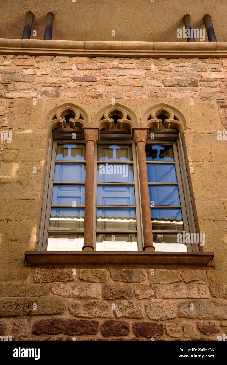 Edificio histórico historico medieval hi-res stock photography and ...