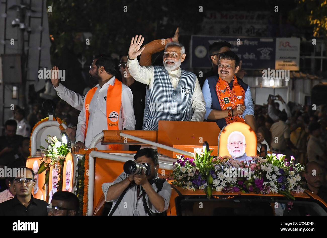 Mumbai, India. 15th May, 2024. L-R Maharashtra Chief Minister Eknath ...