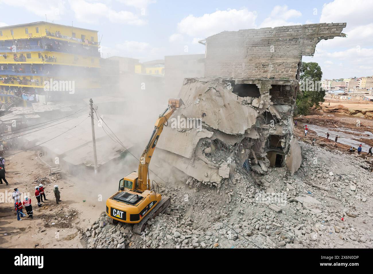 Kenya red cross rescue team hi-res stock photography and images - Alamy