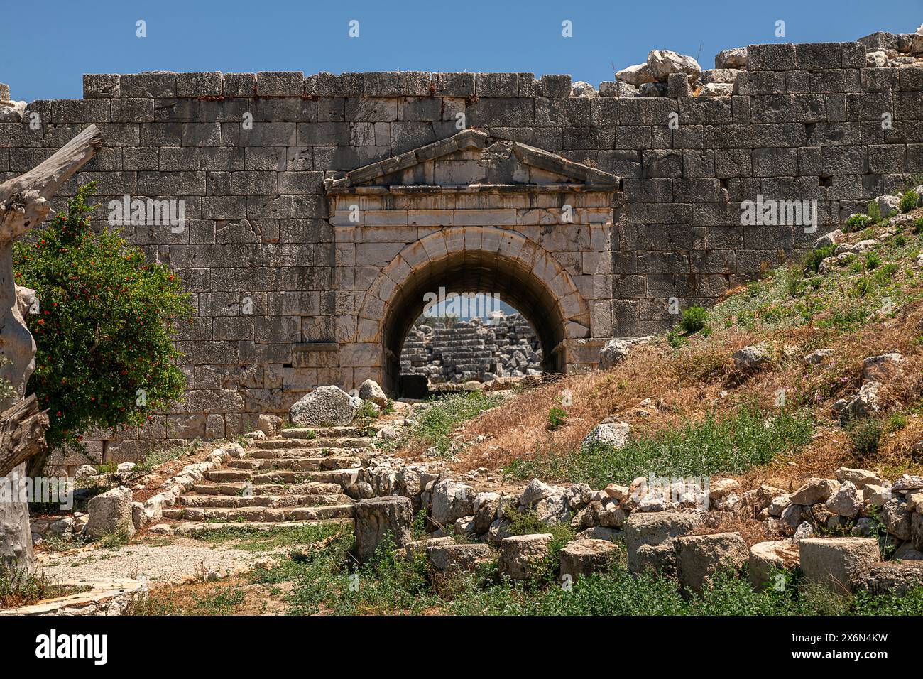 Pregnant by Zeus, Goddess Leto gives birth to her twin children Artemis ... Pregnant by Zeus, Goddess Leto gives birth to her twin children Artemis ...