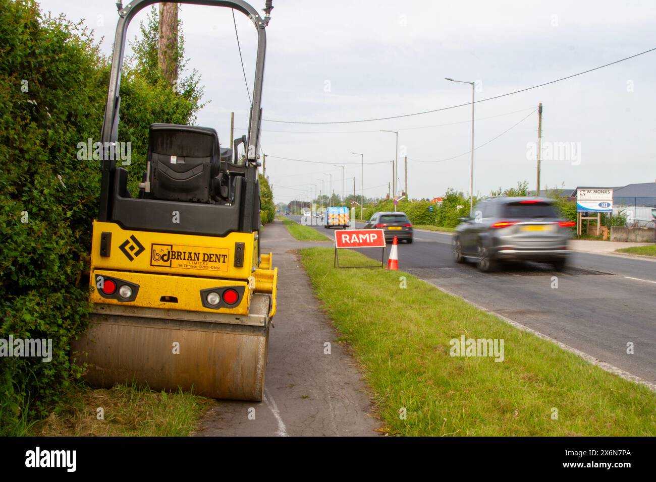 Traffic Safety Measures and Signs for Road Works and Temporary signs ...