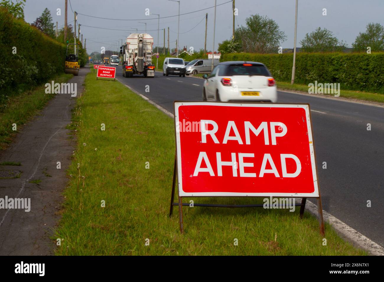 Traffic Safety Measures and Signs for Road Works and Temporary signs ...