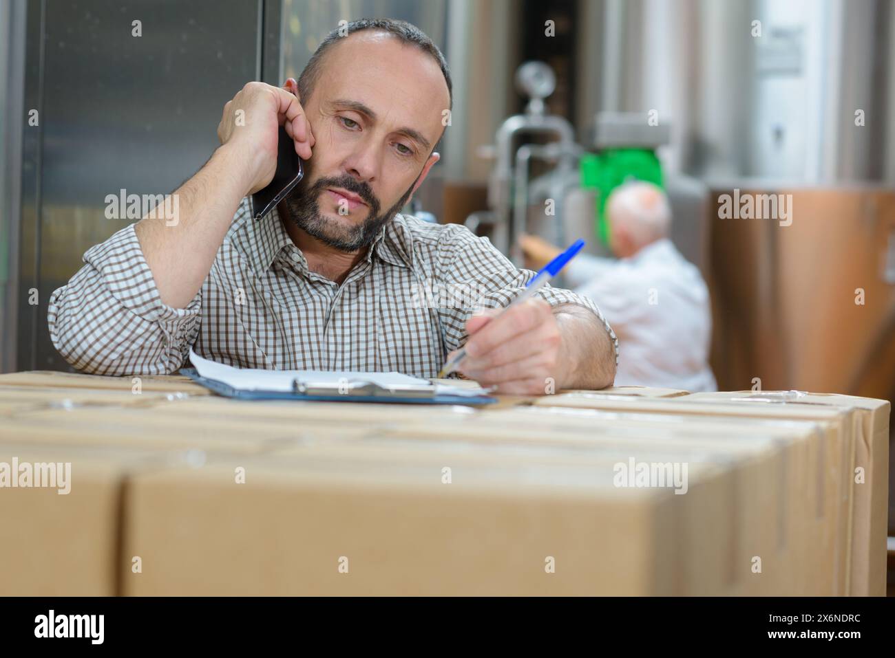 man moving office with box and his belongings Stock Photo - Alamy
