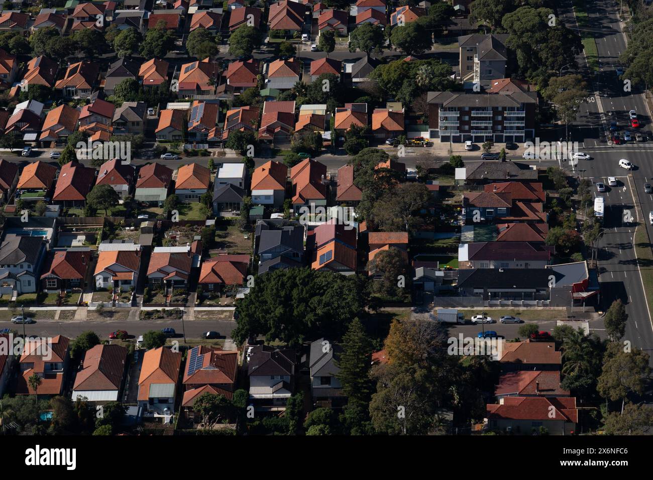 Uniform houses hi-res stock photography and images - Alamy