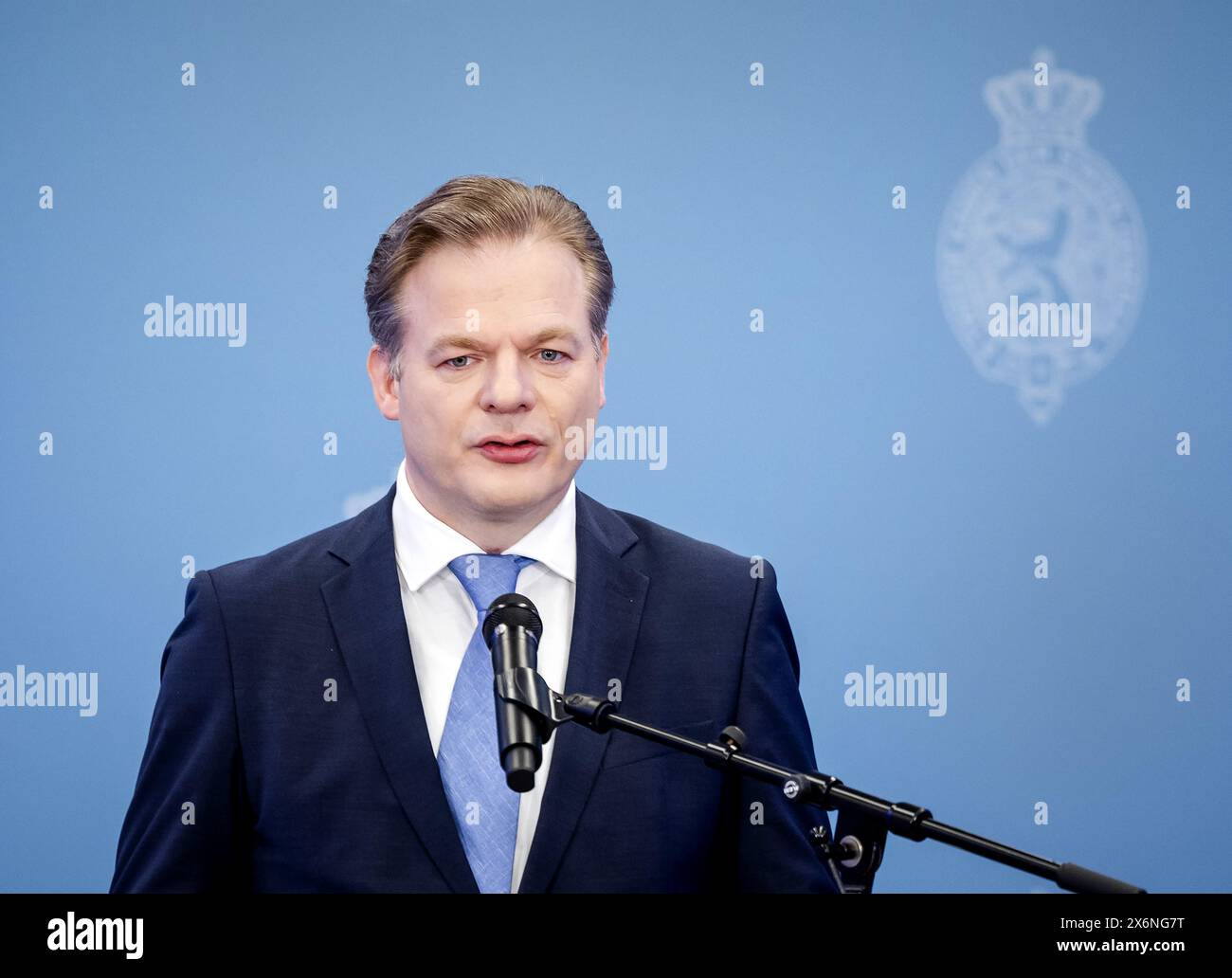 Main lines chord hi-res stock photography and images - Alamy