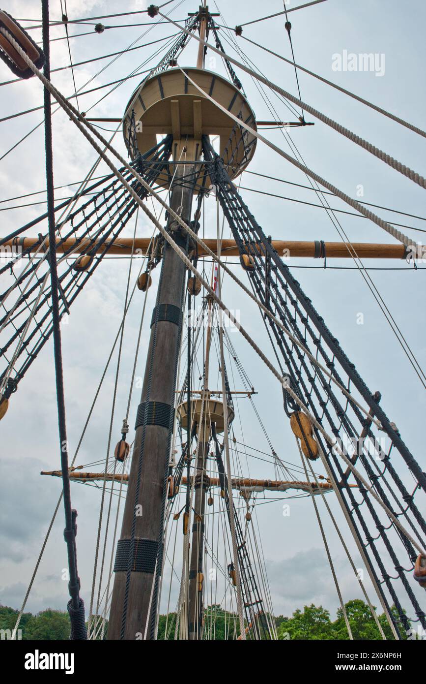 Mayflower ii hi-res stock photography and images - Alamy