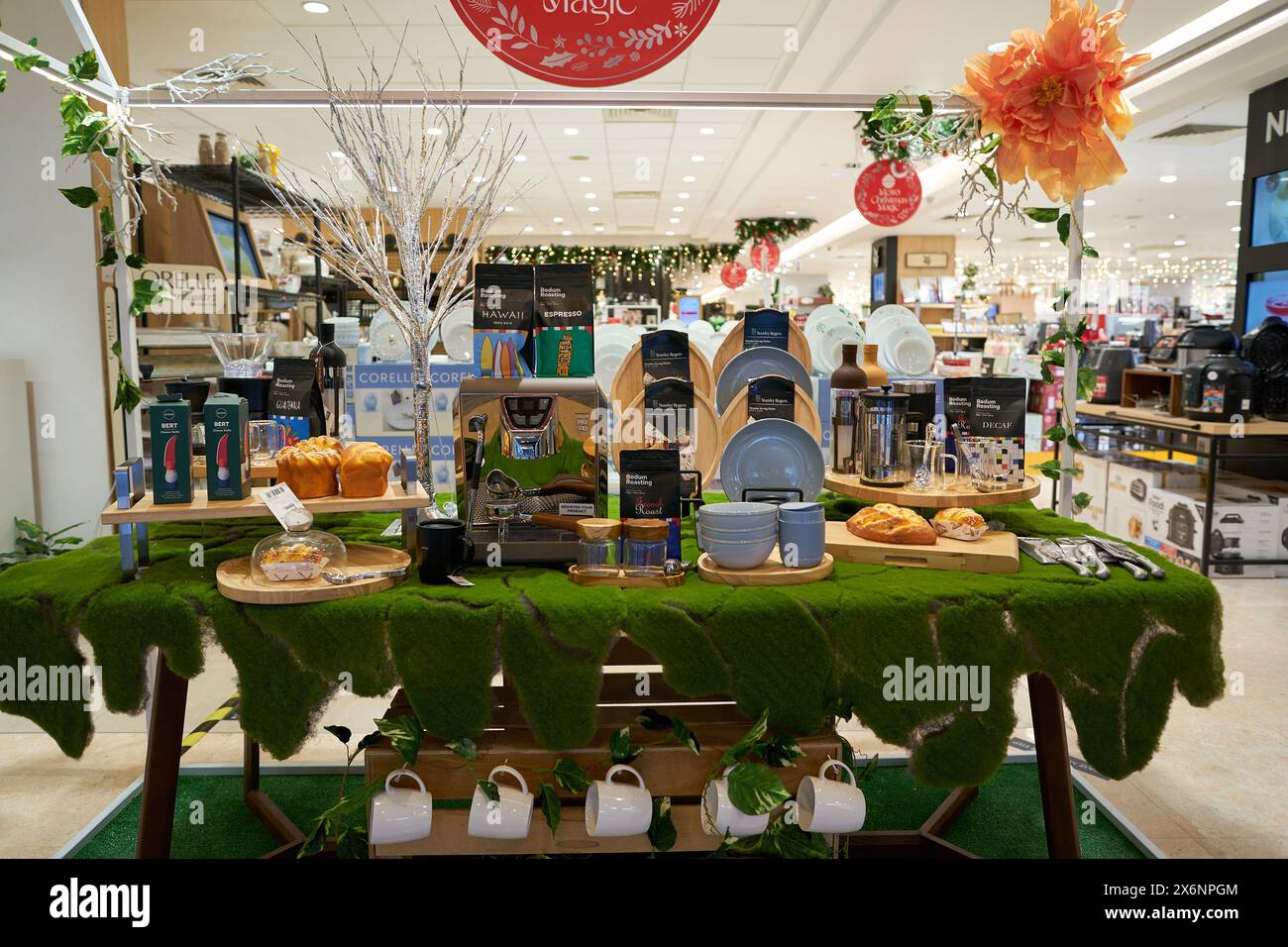 Orchard road metro hi-res stock photography and images - Alamy