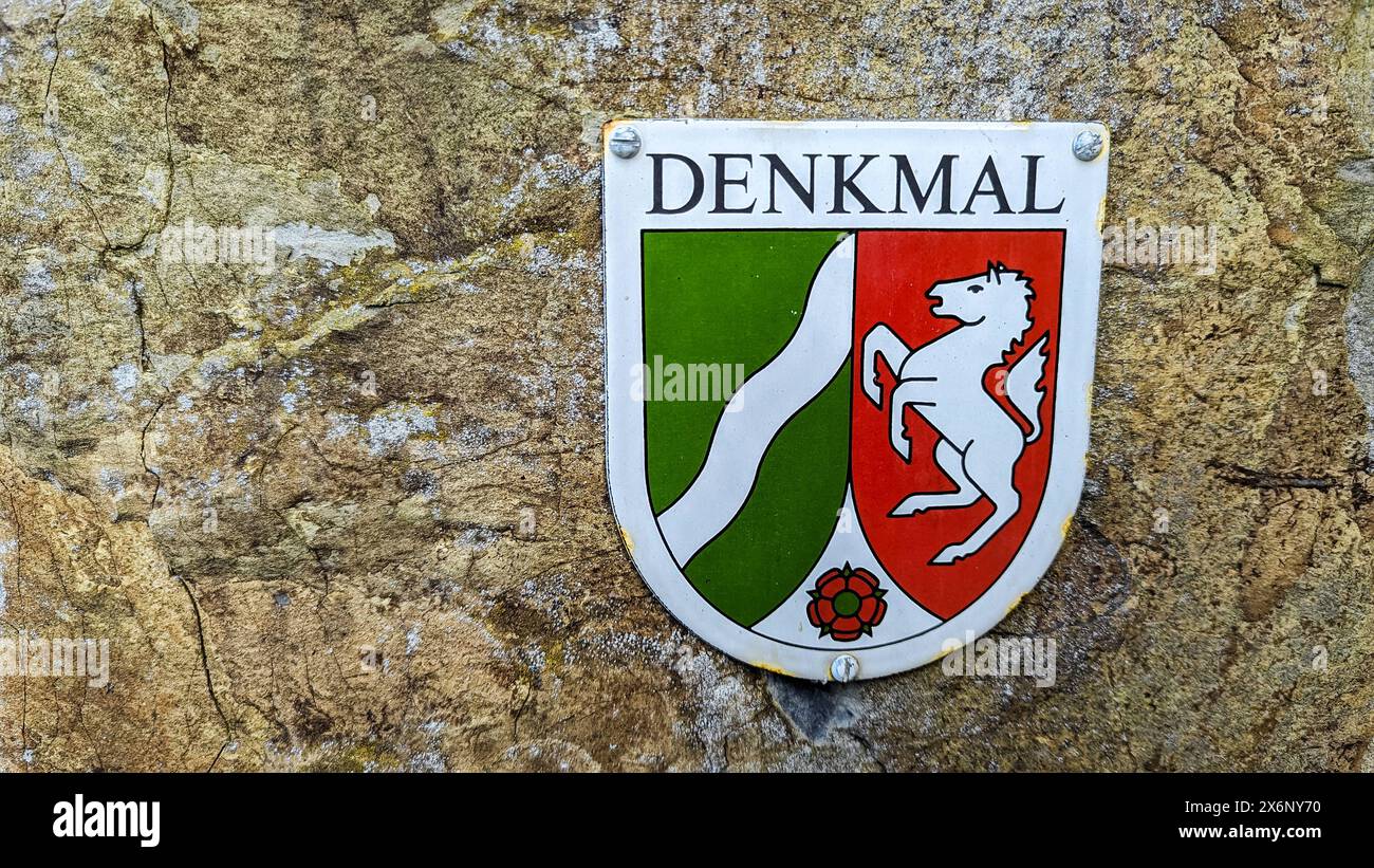 Schild denkmalschutz hi-res stock photography and images - Alamy