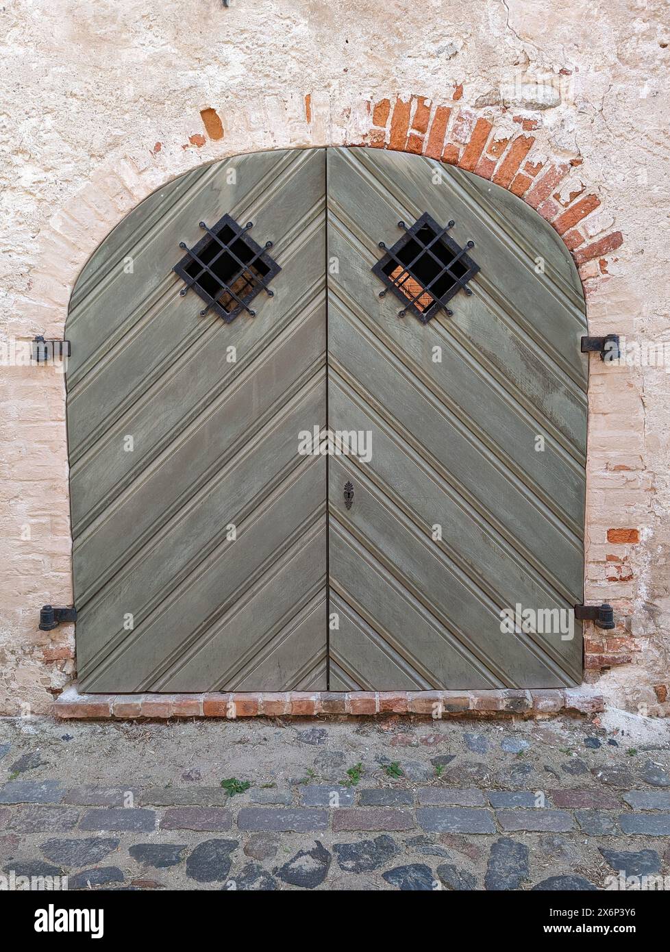 Old arch arched vintage hi-res stock photography and images - Alamy