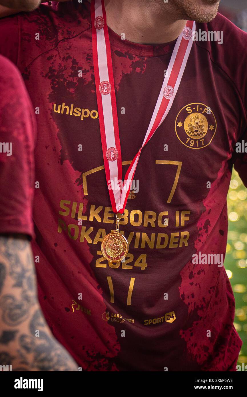 Copenhagen, Denmark. 09th, May 2024. A medal seen around the neck of a ...