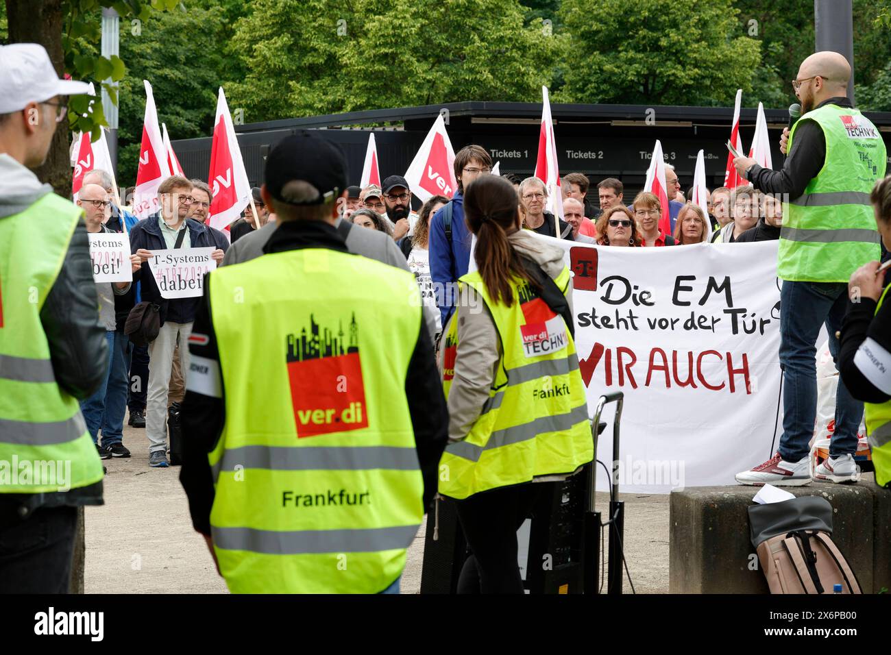 16.05.2024 Deutsche Telekom Tarifrunde mit Demonstrationen Kundgebungen Warnstreiks vor Euro ...