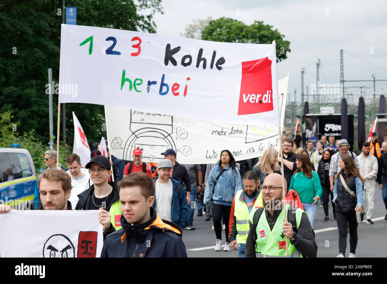 16.05.2024 Deutsche Telekom Tarifrunde mit Demonstrationen Kundgebungen Warnstreiks vor Euro ...