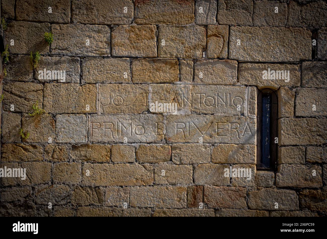 Falangist hi-res stock photography and images - Alamy