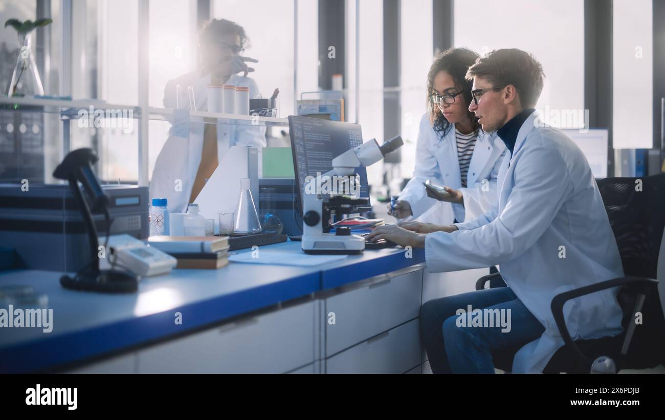 Female pharmaceutical researchers modern laboratory hi-res stock ...